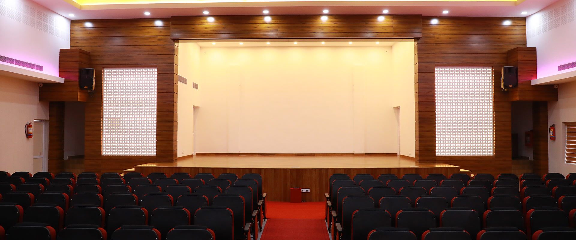 Majestic Auditorium Halls Kalyana Mandapam Calicut/Kozhikode Venue for ...